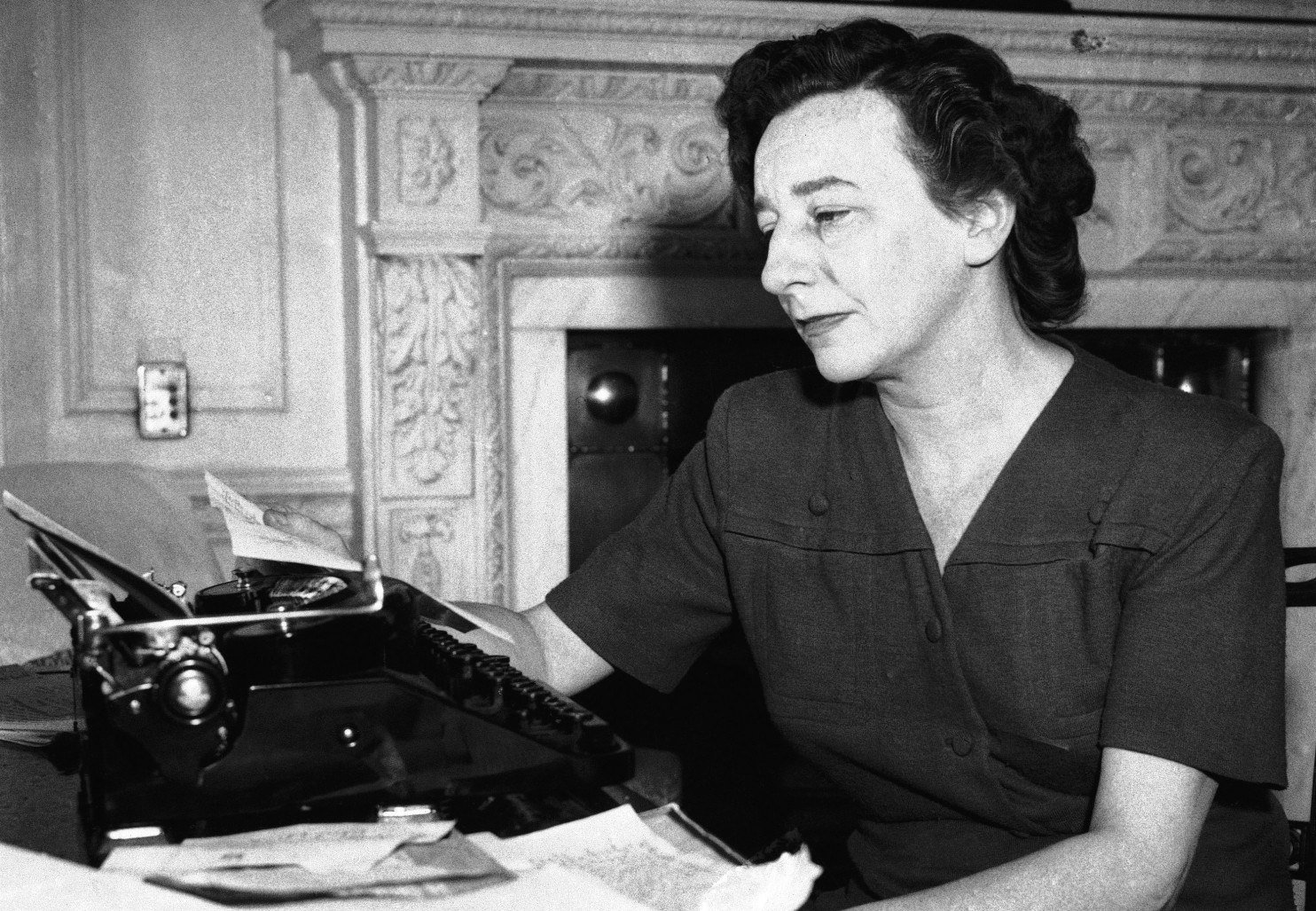 Women Authors at Their Writing Desks | LiteraryLadiesGuide