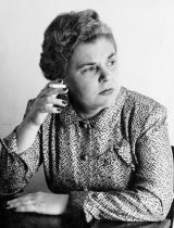 The Poetry of Loss: An Analysis of “One Art” by Elizabeth Bishop